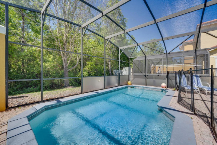 8 Mi To Disney: Villa W/ Screened Pool & Lanai - Florida