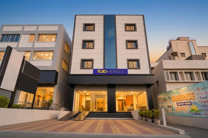 Fabhotel Sunrise Comforts - Pune