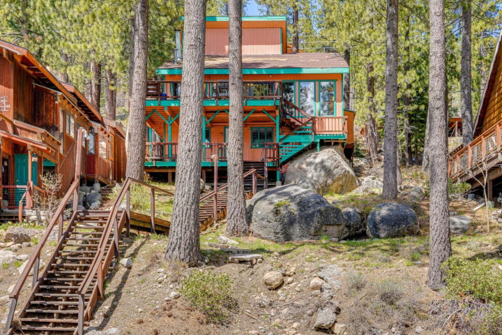 Waterfront Truckee Cabin On Donner Lake! - Donner Lake, CA