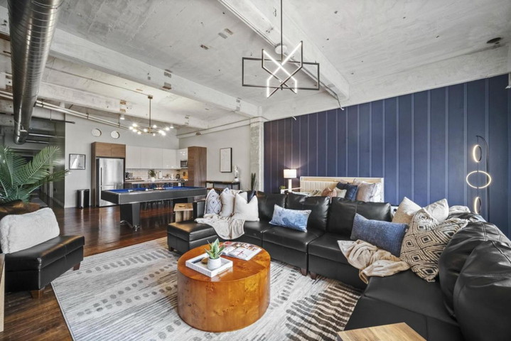 Sky Scraper | Pool, Gym, Movie Room & Game Room - Dallas, TX