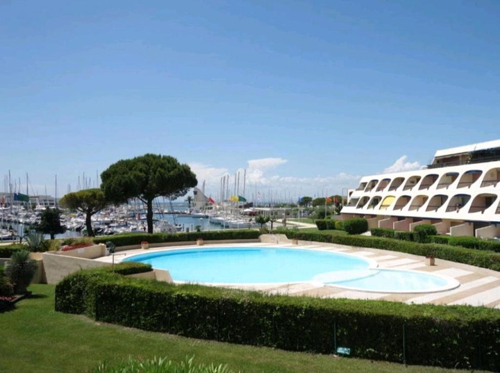 Studio Avec Loggia Entre Port, Plage Et Piscine - Aigues-Mortes