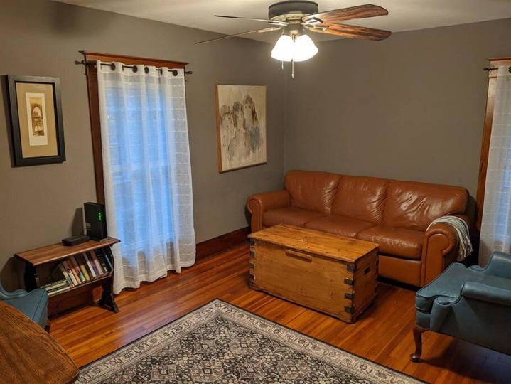 Large Bakery Apartment - Central Downtown Location - State of New York
