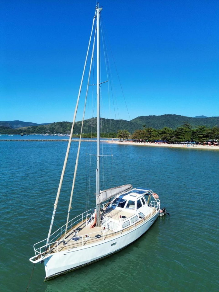 Passeio Diurno E Hospedagem De Veleiro Maverick - Paraty