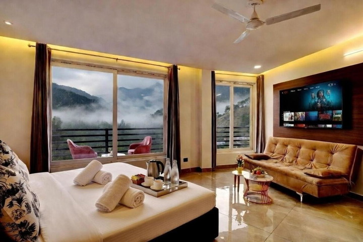 Whistling Pines By Nature's Vibe Stays Luxury Villa Bhumiyadhar Nainital - ナイニタール