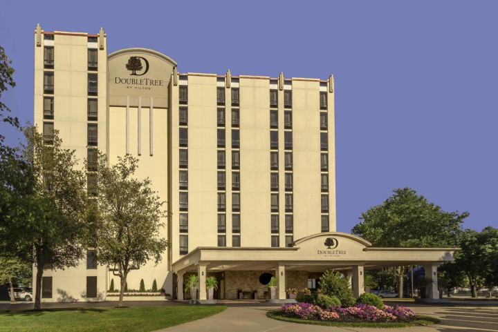 Doubletree By Hilton Philadelphia Airport - Chester, PA