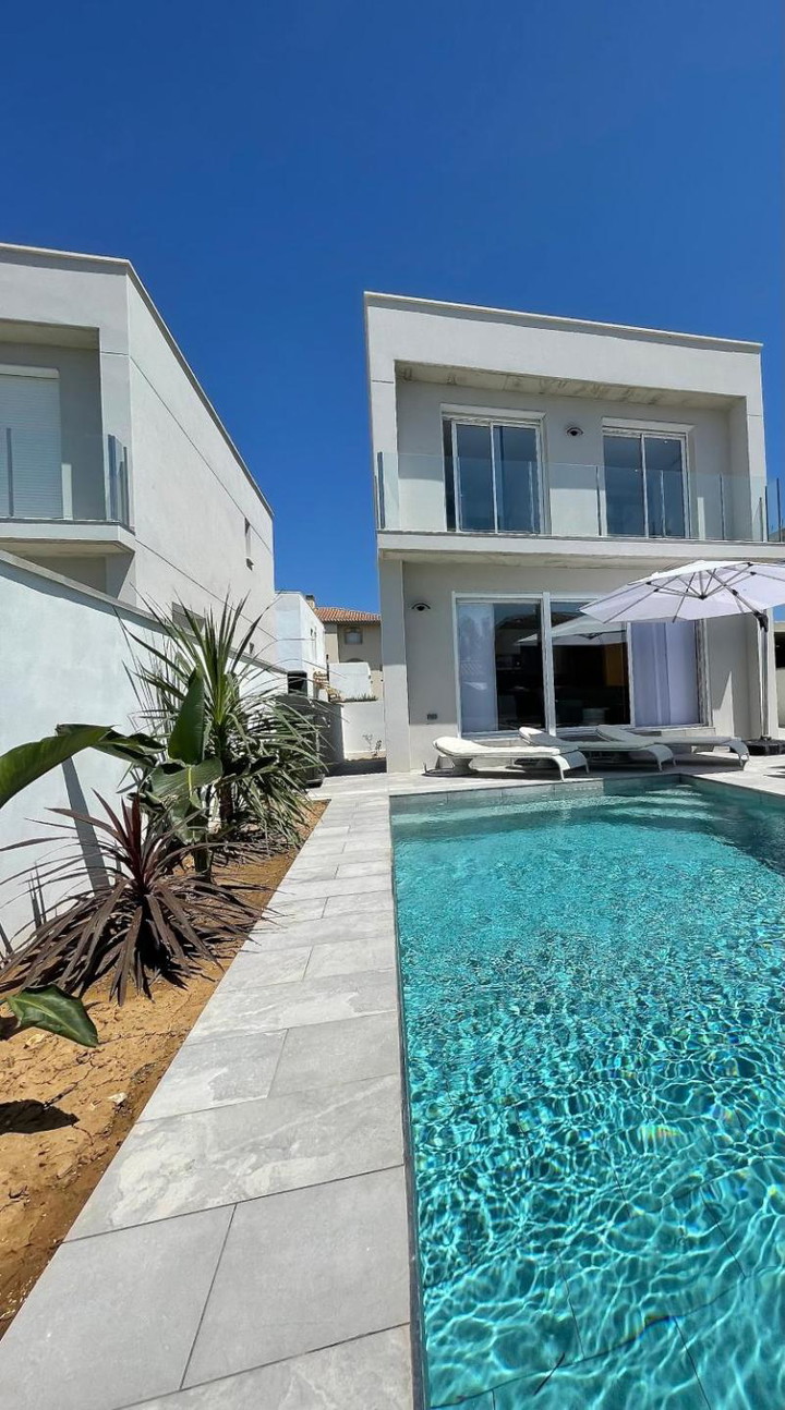 Belle Villa Contemporaine Piscine Privée - Empuriabrava
