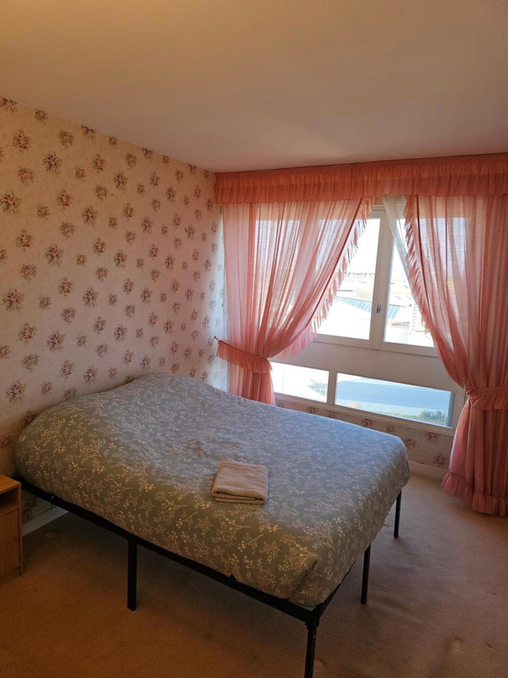 Chambre Chez Particulier Proche De Tout Commodités - Montluçon