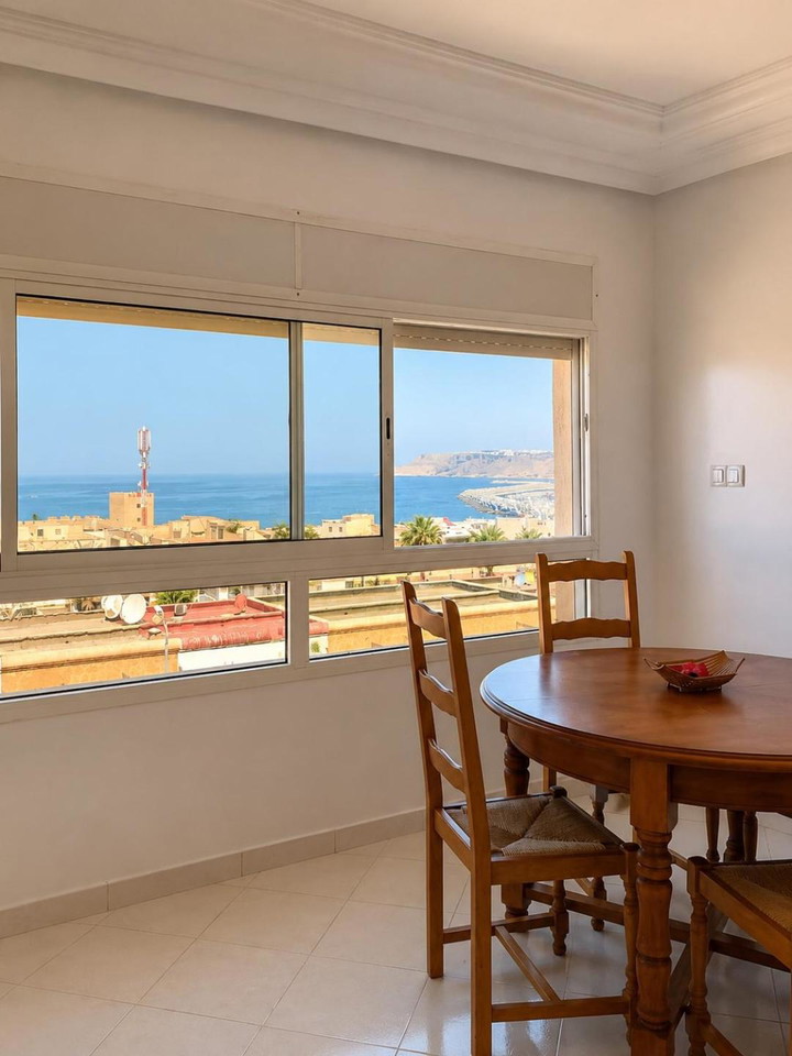 Spacious Apartment With Sea View - Safi