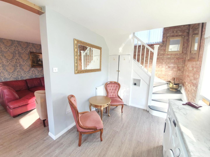 St Georges House, Premium 3 Bed Home Slough, Legoland, Windsor - High Wycombe