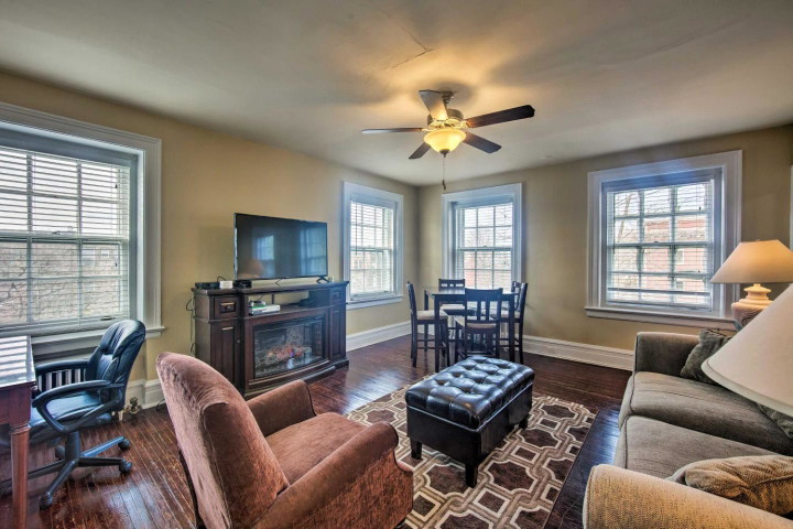Walk To Shops, Dining & City Park: Reading Apt - Reading, PA