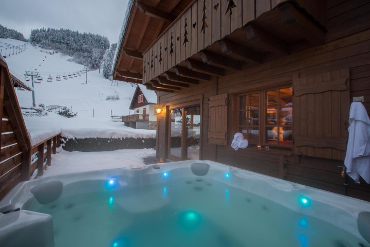 Simply Morzine - Chalet Carving - Les Portes du Soleil
