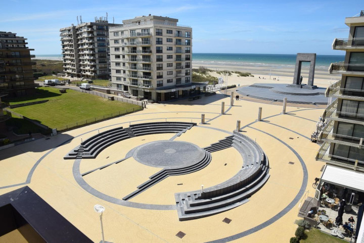 Plaza - La Panne