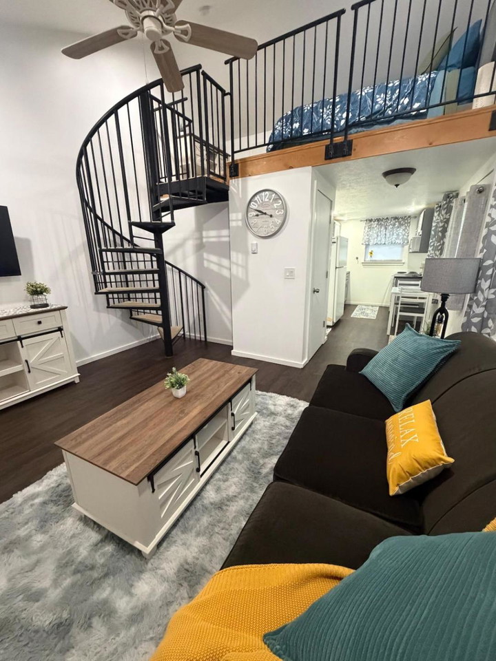 Cozy Creek Retreat - Edinboro, PA