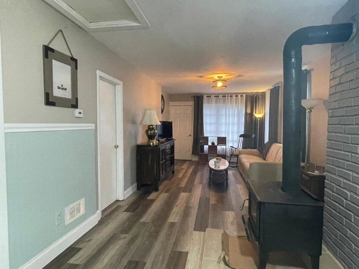 Cheerful Two Bedroom Bungalow Near Mountain Creek - Vernon Township, NJ