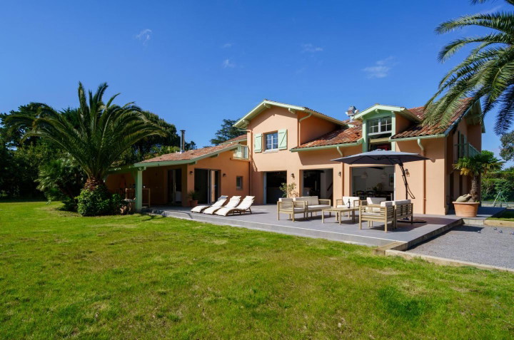 Villa Familiale à Biarritz, Parc Privé, Pelote Basque & Boulodrome - Tarnos