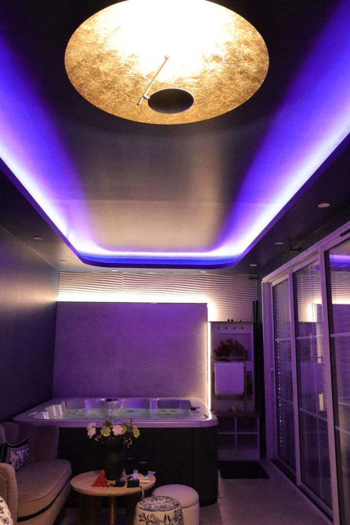 Suite Climatisée Jacuzzi Privatif Li Li Et Rose - Nantes