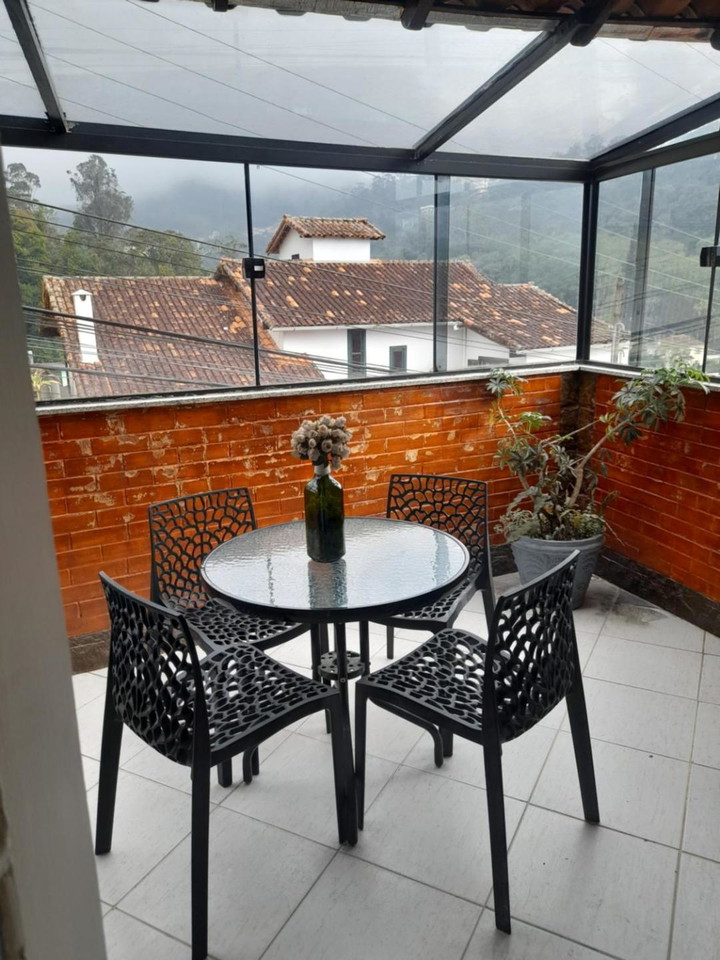 Casa Em Petrópolis - Petrópolis