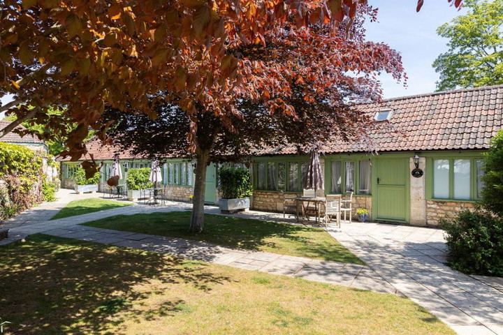 Church Farm Country Cottages - Wiltshire