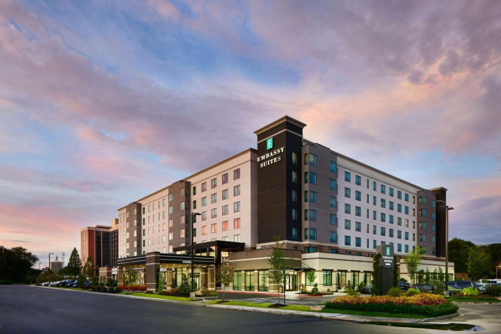 Embassy Suites By Hilton Atlanta Airport North - Atlanta, GA