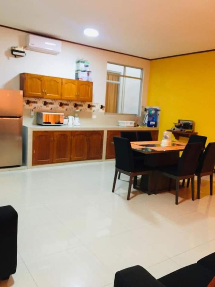 301 Rv Apartments Iquitos Peru-apartamento Tercer Pico Con Balcón Hacia Piscina - Iquitos