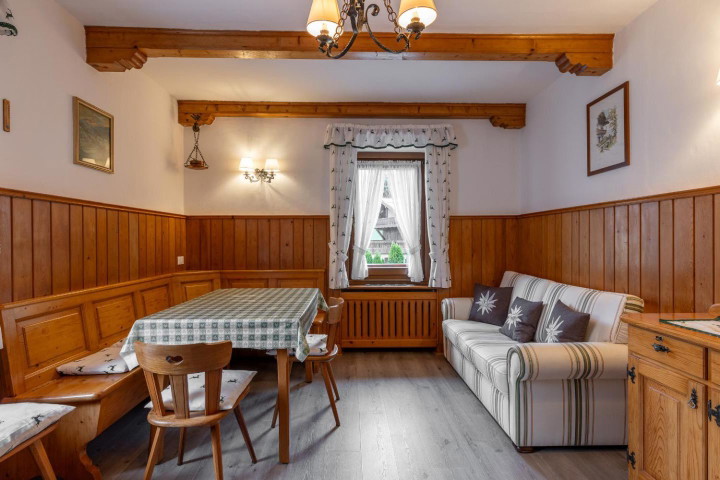 Casa Alberti, With View And Panoramic Balcony - Cortina d'Ampezzo