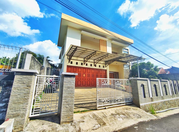 Homestay Parikesit Rent Full House - Semarang