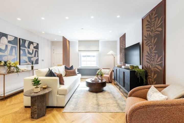 Luxury Three-bed Chelsea Townhouse - Fulham
