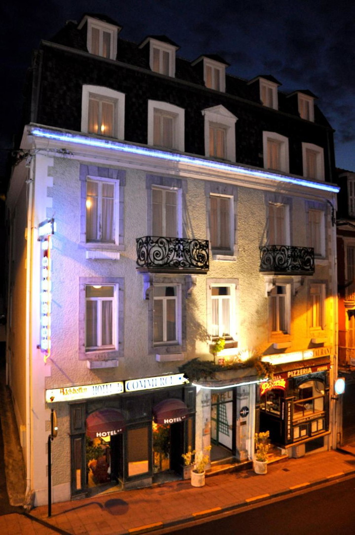 Hotel Du Commerce Et De Navarre - Argelès-Gazost