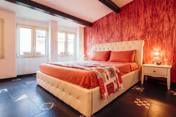 Guesthost - Costiglioli Central & Elegant Duplex - Сан-Pемо
