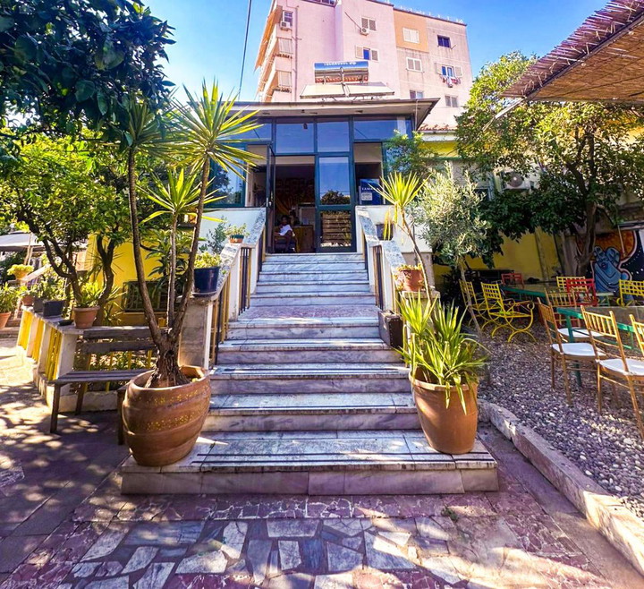 Milingona City Center Hostel - Tirana