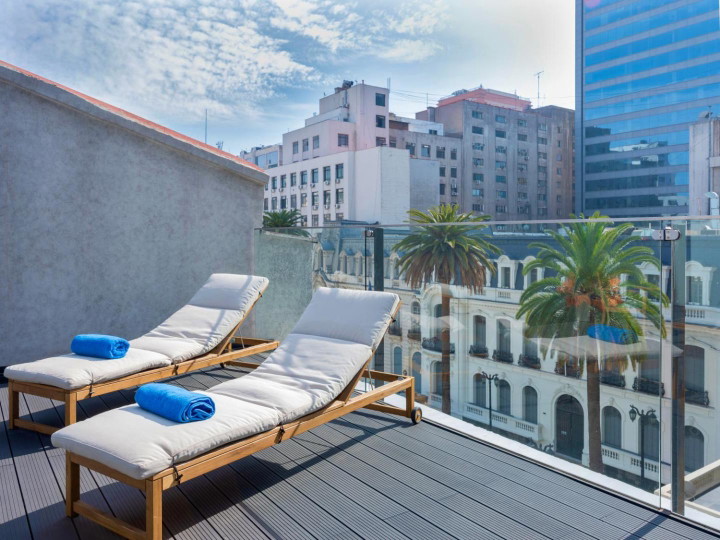 Debaines Hotel Santiago - Recoleta