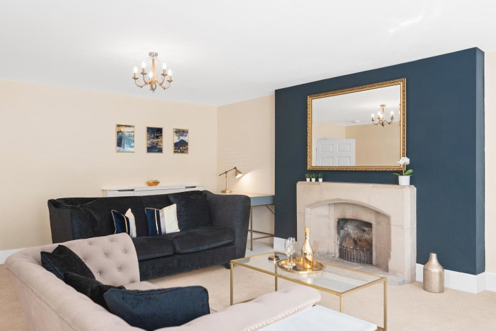 Stunning 2 Bedroom Apartment In Fantastic Location - Bristol