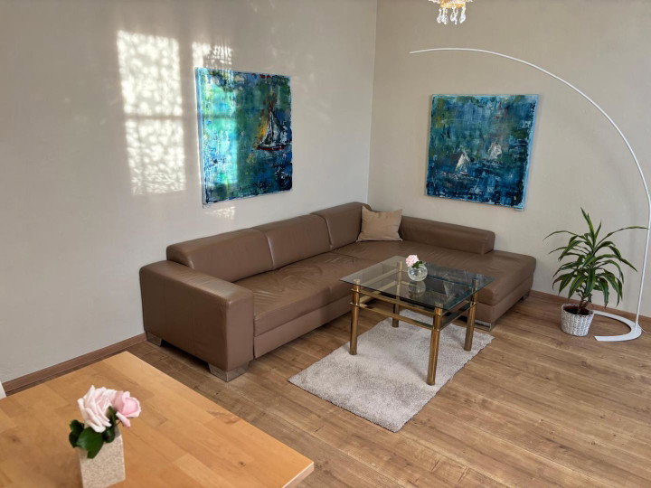 Rosenwohnung - Neustrelitz