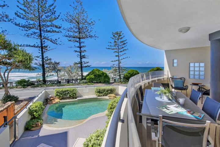 Unit 2 The Rocks - Coolum Beach