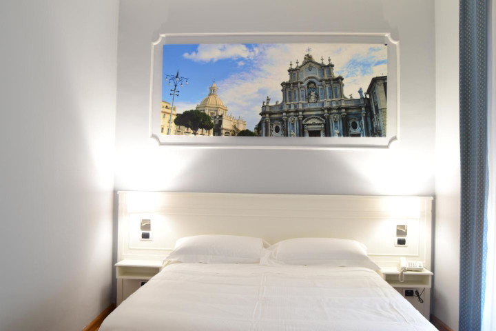 Hotel Centrum - Aci Castello