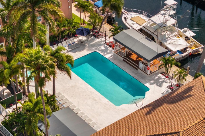 Coconut Bay Resort - Hollywood, FL