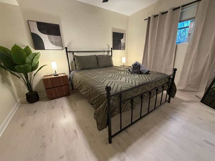 Mid Term Rental 2 Bedroom Retreat Steps To Lake Eola Thornton Park - Orlando