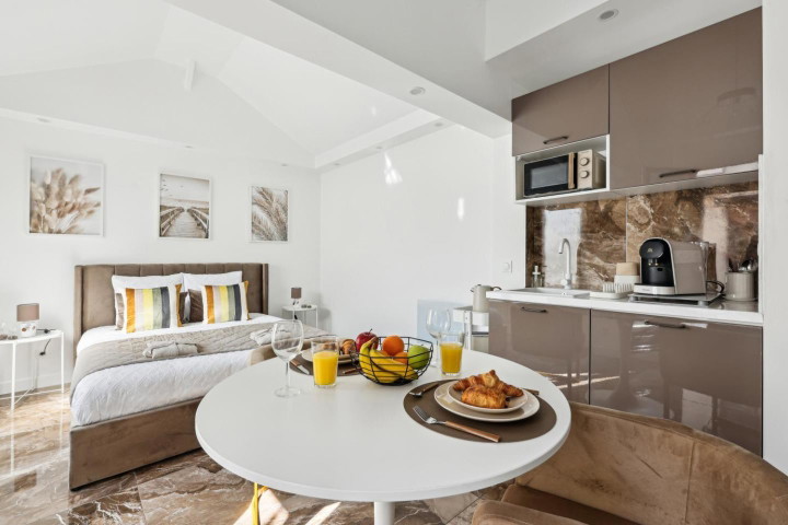 Suite Paisible Avec Jacuzzi - Champs-sur-Marne