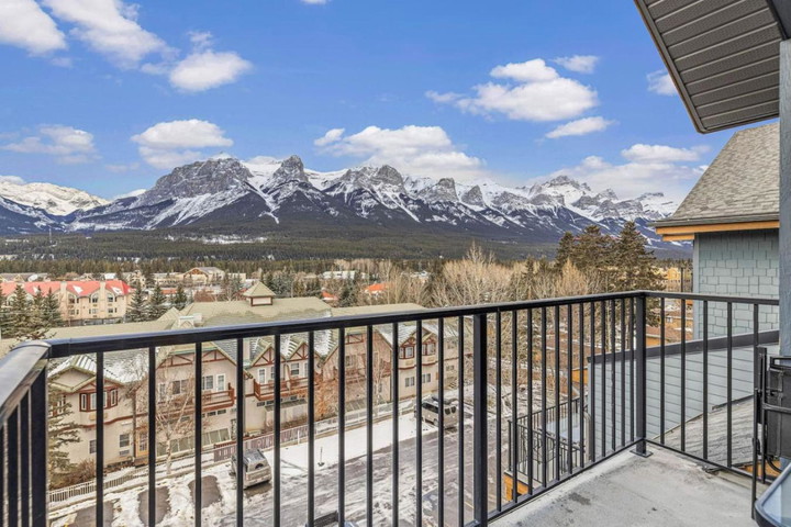Relaxing 1br Getaway Hot Tub Plus Amazing Mtn Views - Canmore