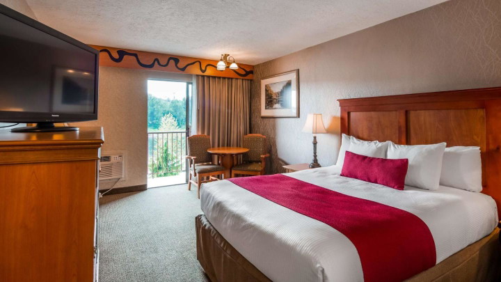 Best Western Plus Rivershore Hotel - Oregon