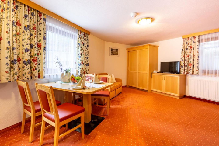 Hotel Garni Tyola - Ischgl