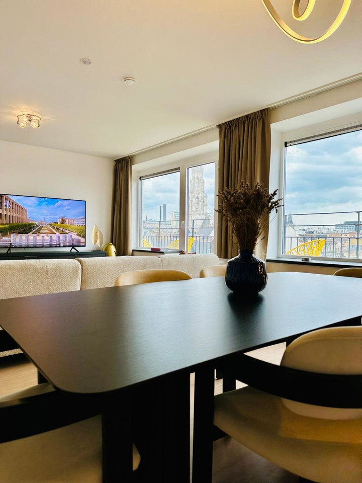 Unique 2 Bd Apartment - Grand Place View - Etterbeek