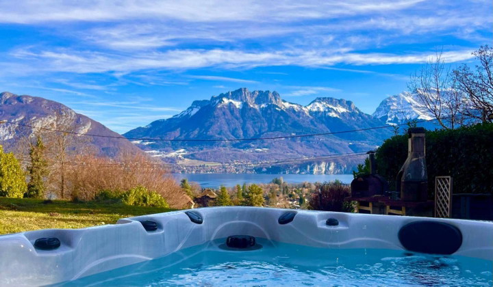 Les Eaux Vives - Lake Annecy