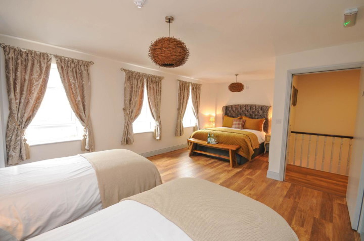 Lodge At The Old Barracks - Loughrea