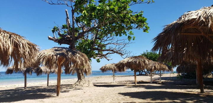 Costambar Beachside Apartment With Pool - Puerto Plata