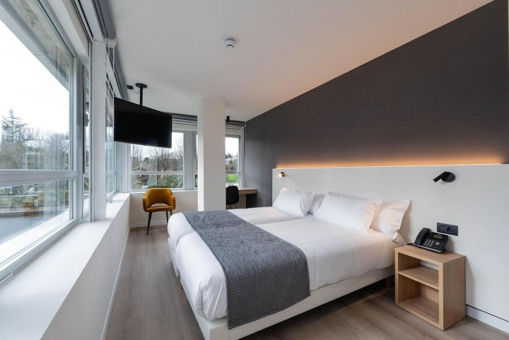 Hotel Distrito Oeste By Limehome - Saint-Sébastien