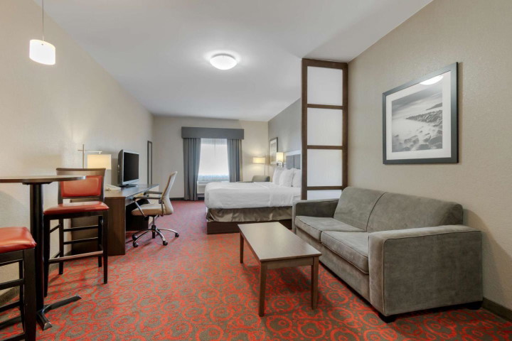 Best Western Plus Eastgate Inn & Suites - Regina