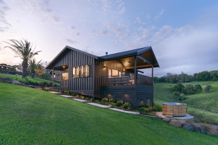 Black Cockatoo Coorabell - Mullumbimby