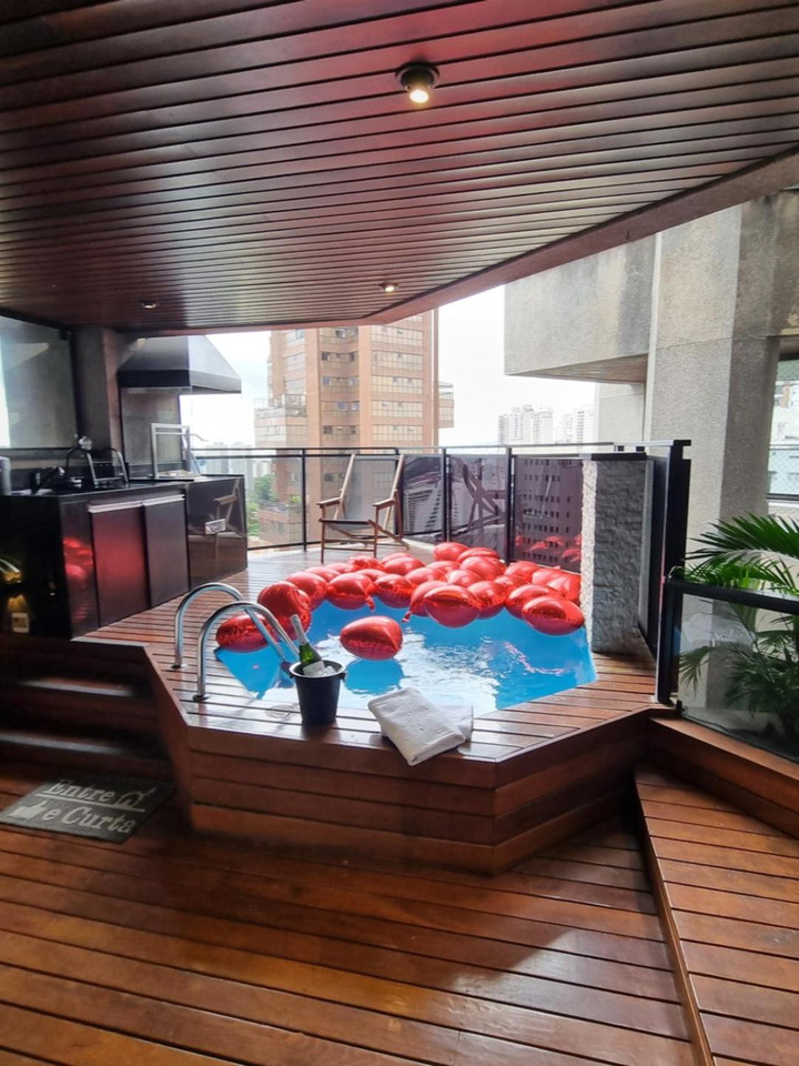 Morumbi, Apartamento Pub, Spa Com Hidromassagem, Piscina Aquecida Privativa, Lareira, Tudo Que Você Precisa Para Descansar, Trabalhar Ou Realizar Aquela Comemoração! Com Total Conforto E Privacidade! O Apt Nota 10 De Sp! - Embu das Artes