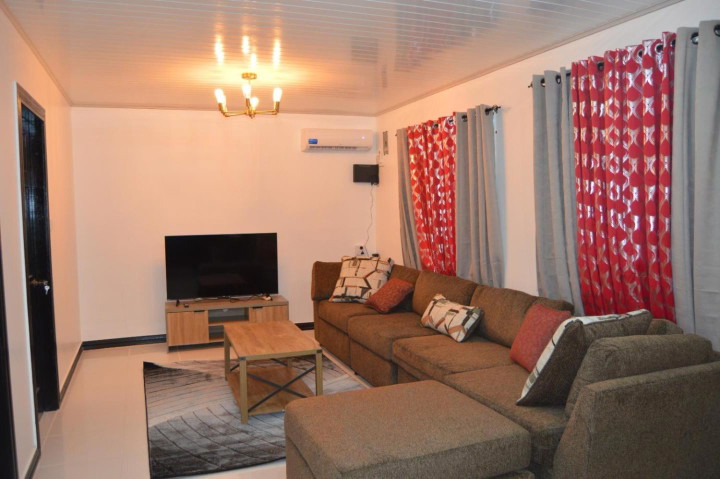 Cozy & Central 2 Bedroom Apt - Guyana